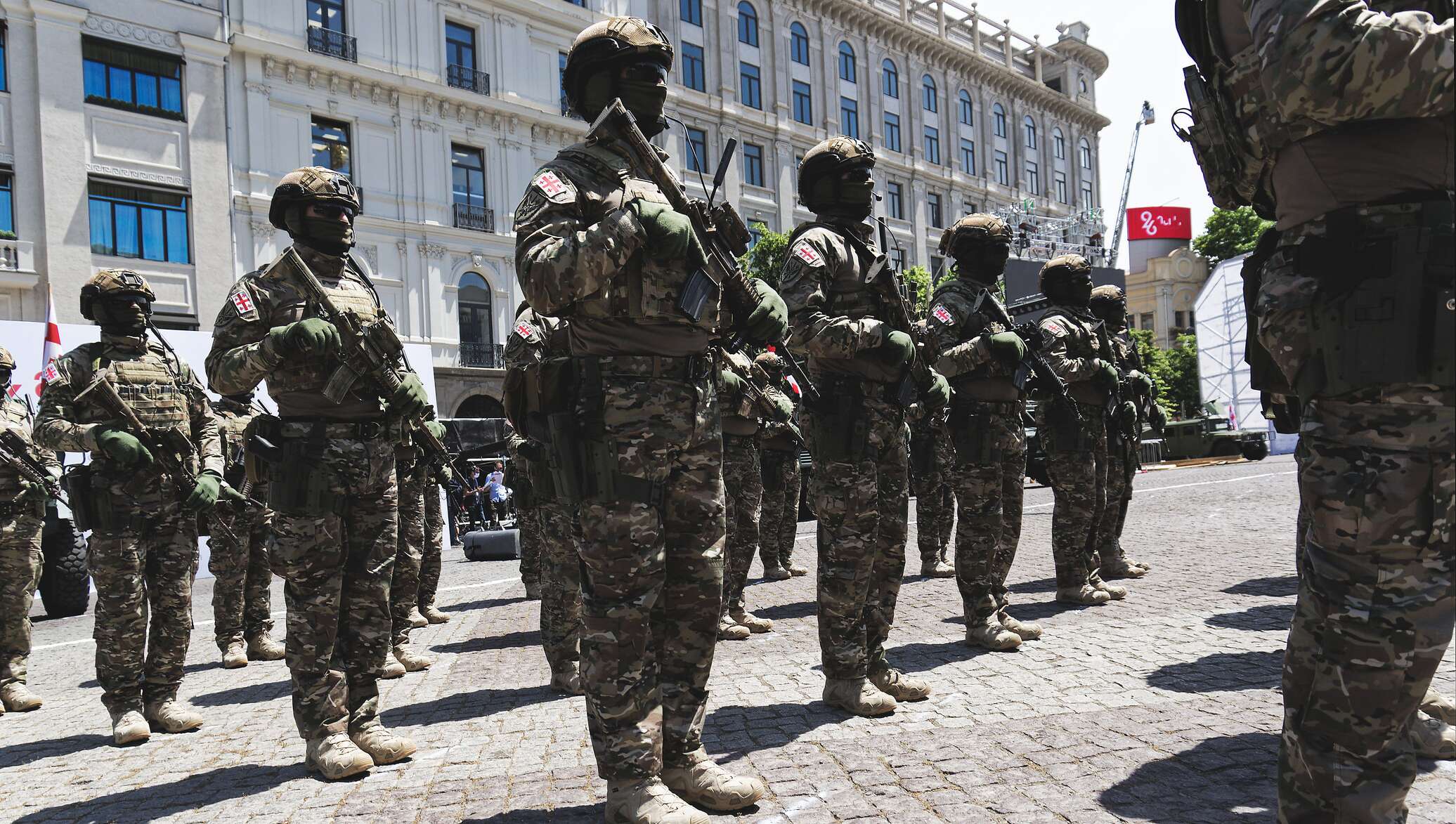 თბილისში სამხედრო ქალაქის მშენებლობა დაგეგმილზე ადრე დასრულდება - 17.07 ...