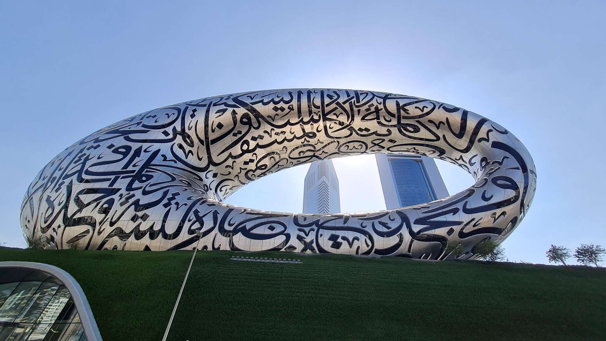 არაბთა გაერთიანებული საამიროების ლიდერები „ქართულ ოცნებას“ არჩევნებში ...