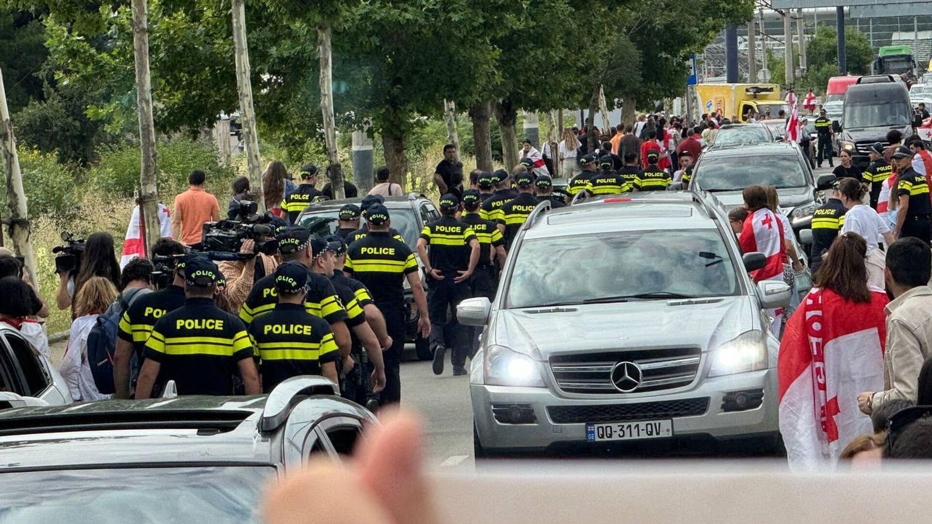 Встреча сборной Грузии по футболу – в центре Тбилиси введены ...